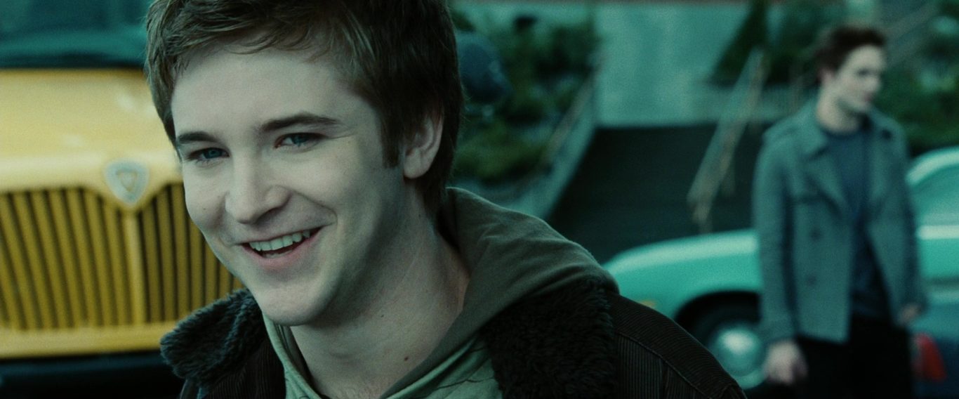 Crepúsculo: Sinopsis, Historia, Reparto, Libro, Director Y Mucho Más